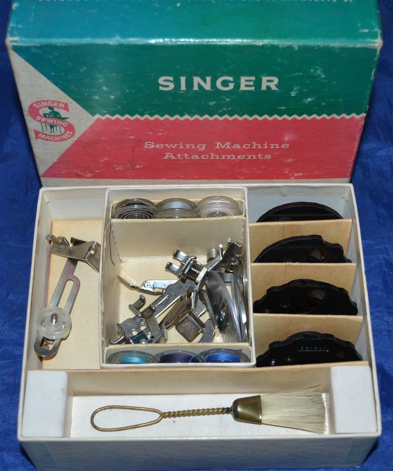 ACCESSORIE SINGER 600 CLASS SEWING MACHINE