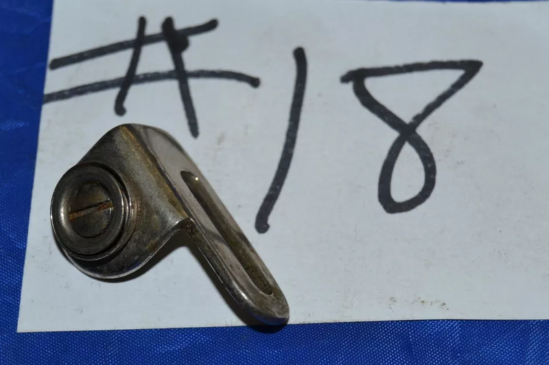 GUIDE SINGER 293B SEWING MACHINE USED PART