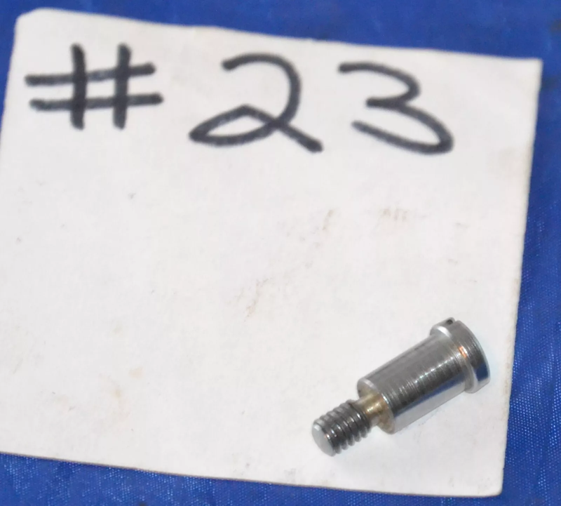 SCREW SINGER 327 SEWING MACHINE USED PART