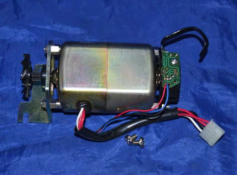 SINGER QUANTUM XL-100 SEWING MACHINE