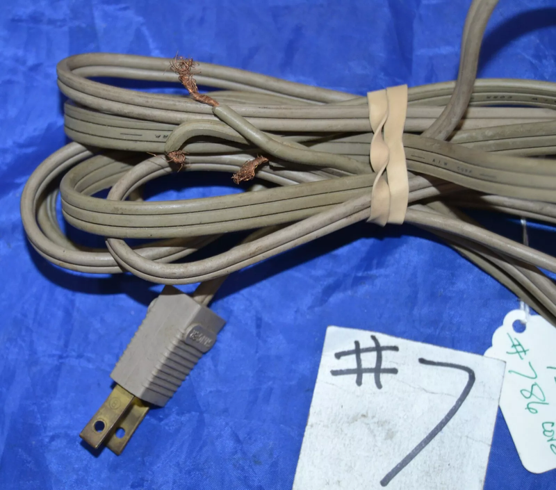 CORD SINGER 750 TOUCH & SEWING MACHINE