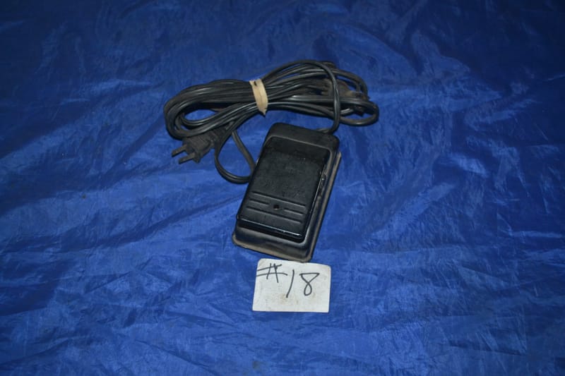 FOOT CONTROL/CORD SINGER SEWING MACHINES