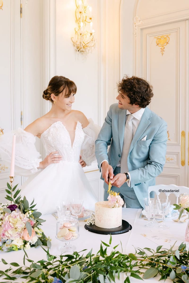 Les mariées de Carole , robes et costumes de mariés à domicile