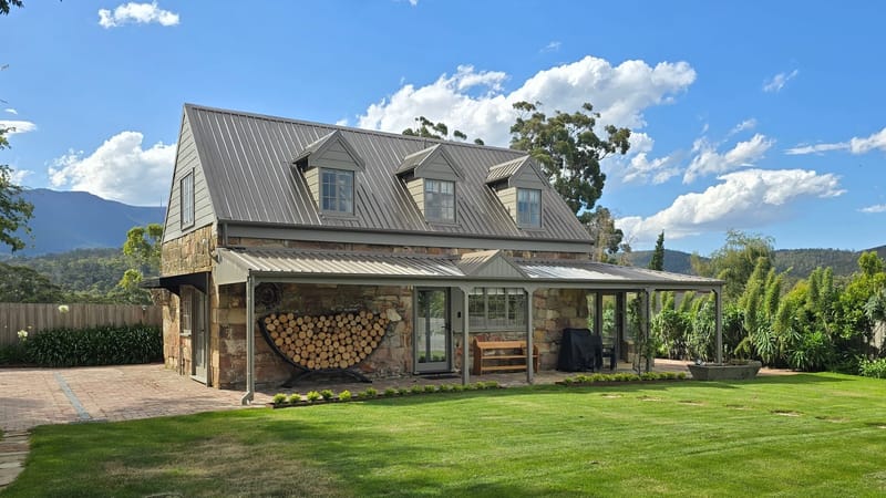 bowenwoodcottage.com - Discover Bowenwood