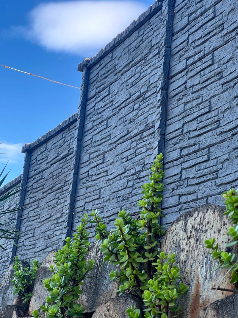 Elastoquip SA - Premium Precast Concrete Fencing Molds