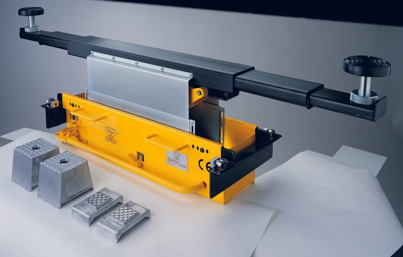 HGV Jacking Beam 12t Air Hydraulic