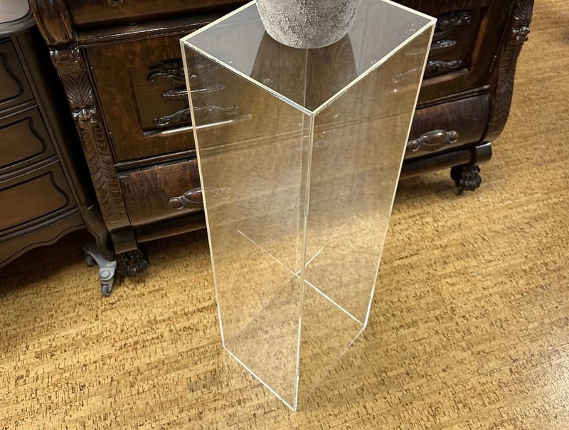 Acrylic Pedestals And Phints