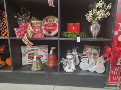 PRODUCT PREVIEW Of ITEMS IN SALE - DECOR & CRAFT warehouse sale