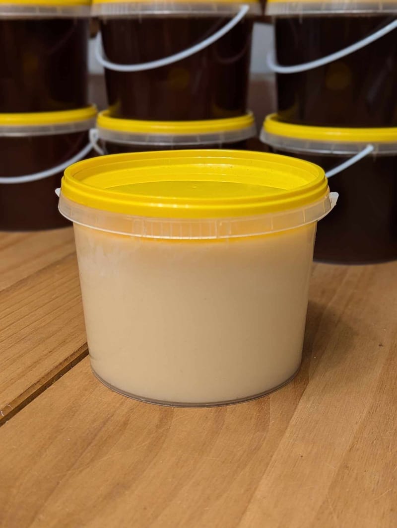 Ciets pavasara meža pļavu ziedu medus - 1kg - Annas Dravas Lielbritānijā