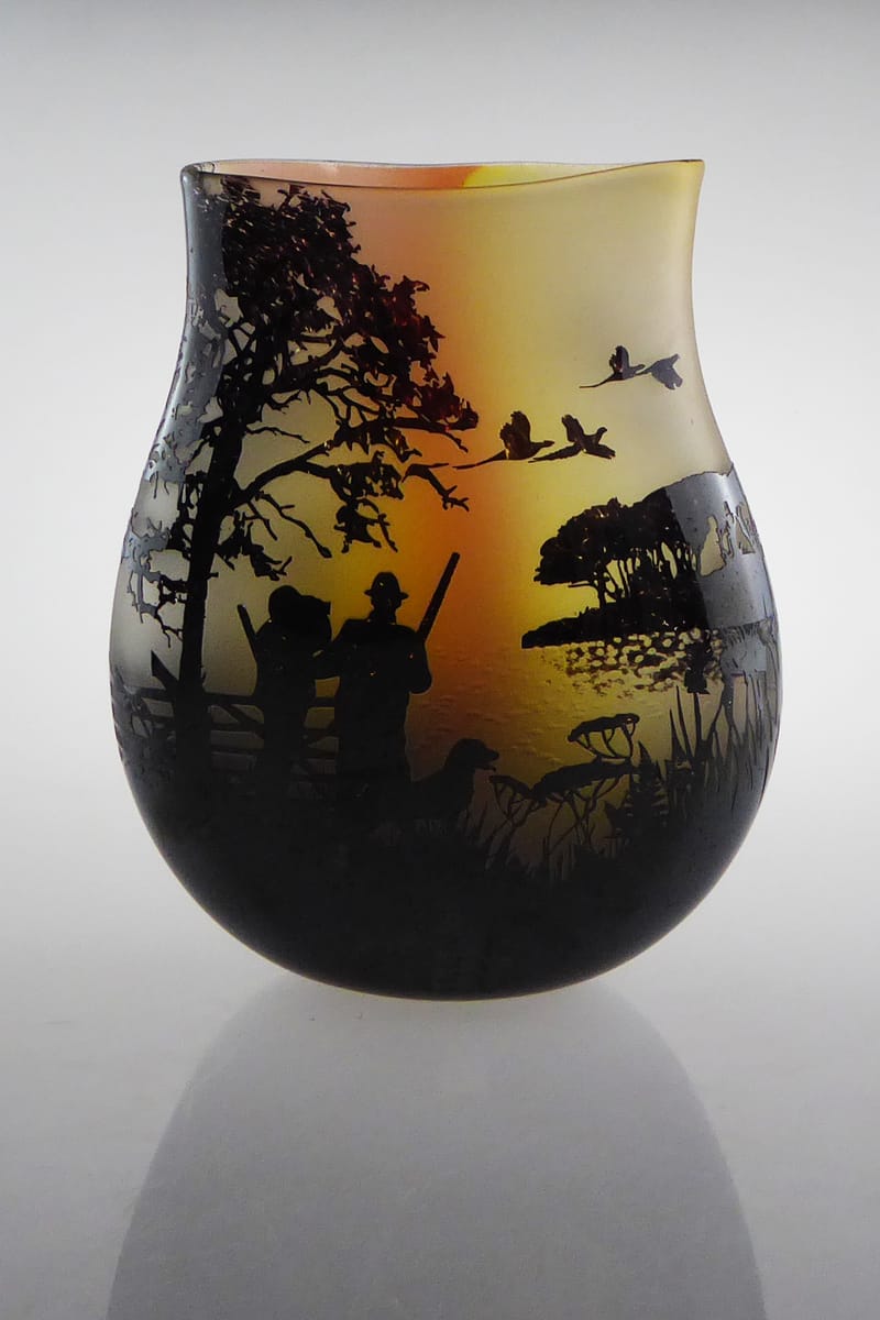 Couples Hunting Scene - E&M Glass