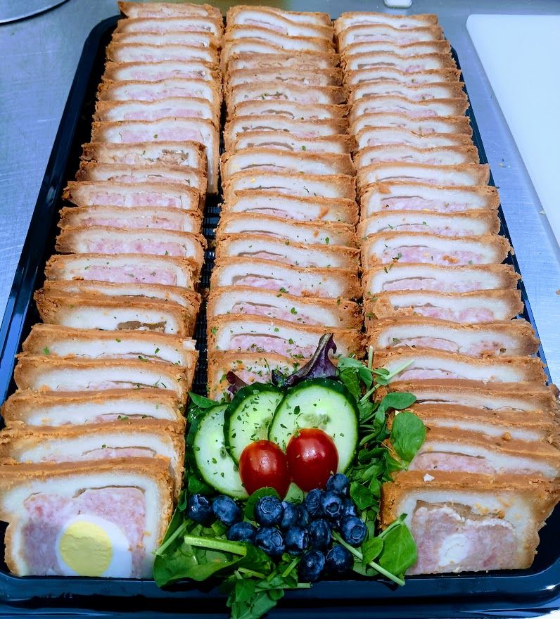 EXTRA LARGE GALA PORK PIE PLATTER 3kg (avg) - with egg inside....