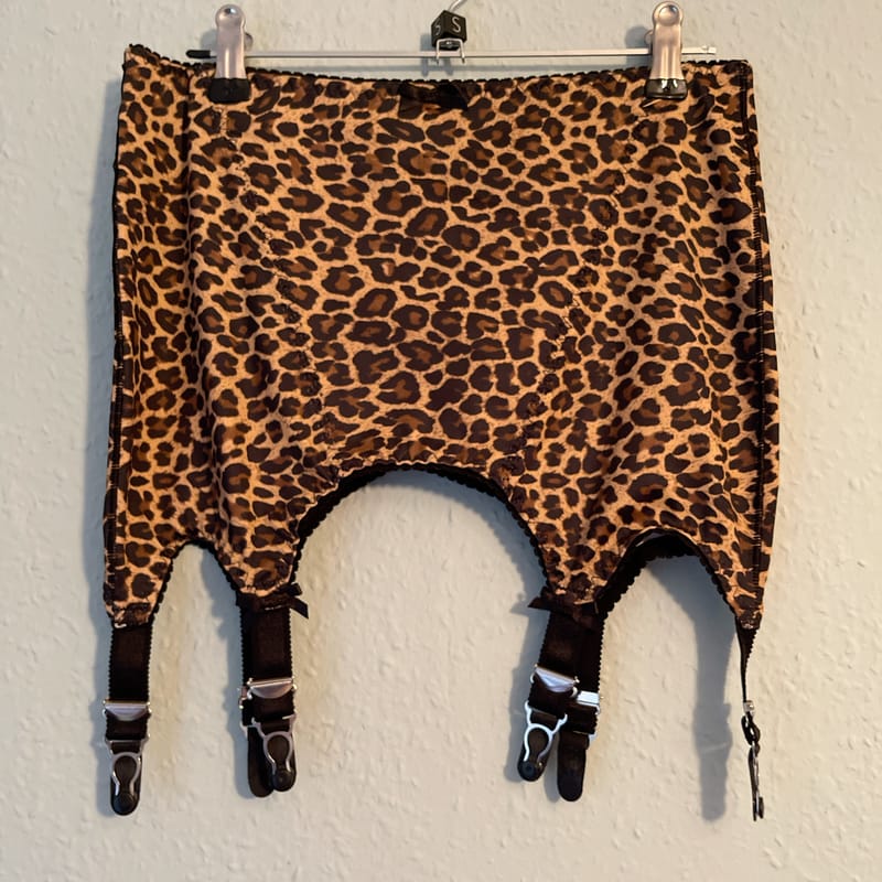Leopard Print Pull-on Short Girdle - Haus of Elliott & Lucias Accessories