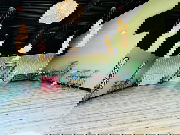 Gallery - Stylish.Area.Great.Environment.