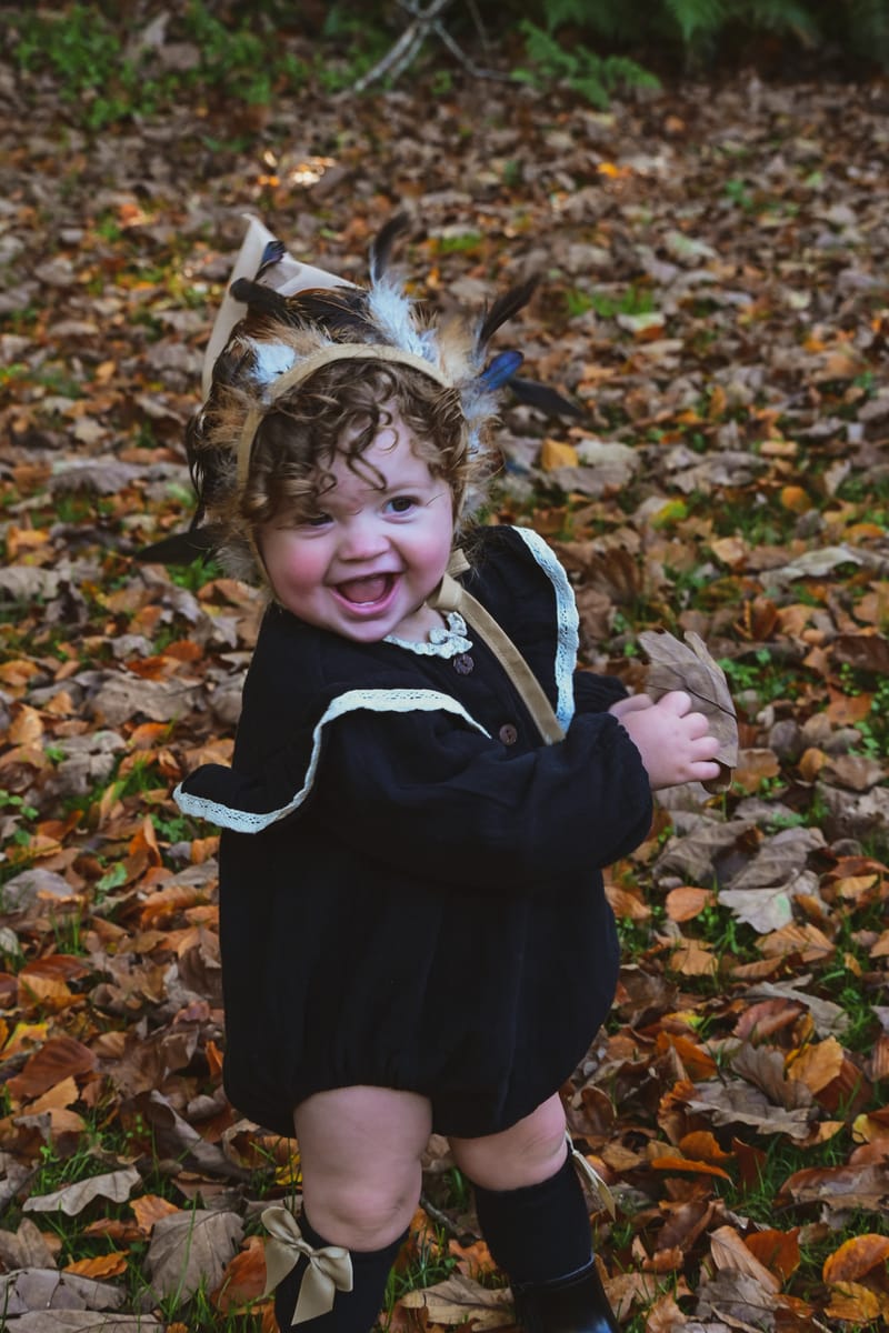 ACCESSORIES, CLOTHING - Pearl & May