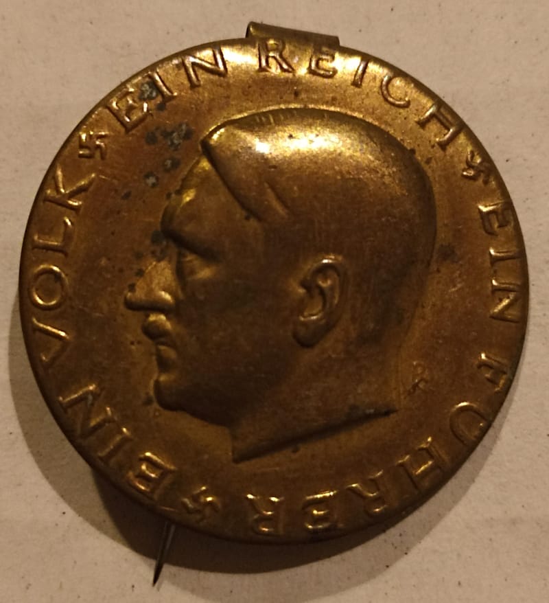 Insignia Adolf Hitler (III Reich Hitler- Nazi- Alemania) WWII - ATTICAE