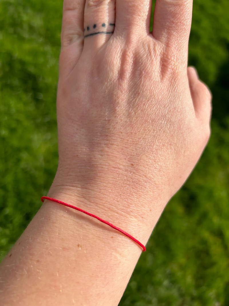 Handmade Plain Kabbalah Red String Bracelet – Luck, Love & Protection