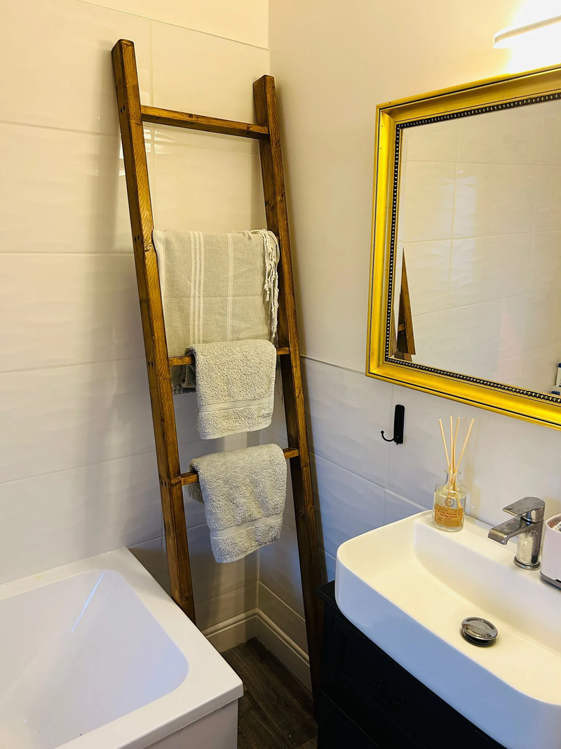 Decorative Wooden Ladders and Benches | Rustic Home Decor