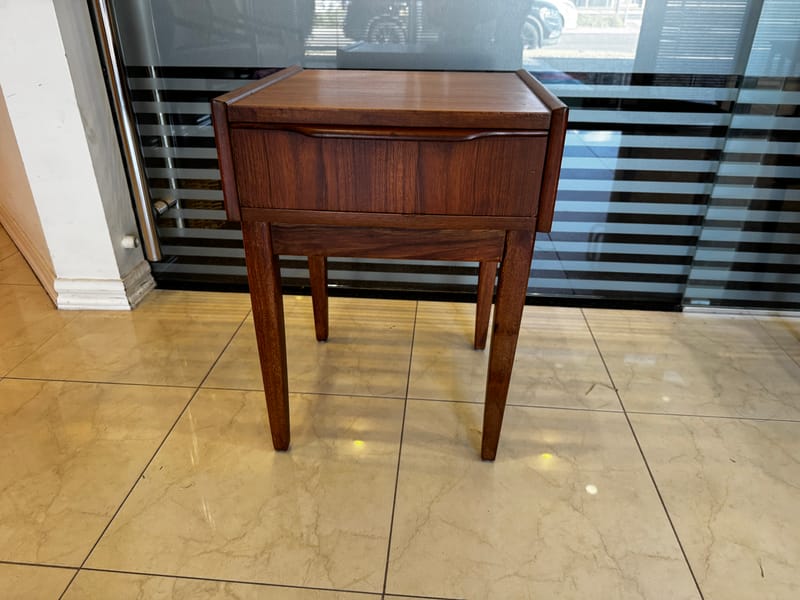 MCM Bed side table restored - www.s4e.org.au