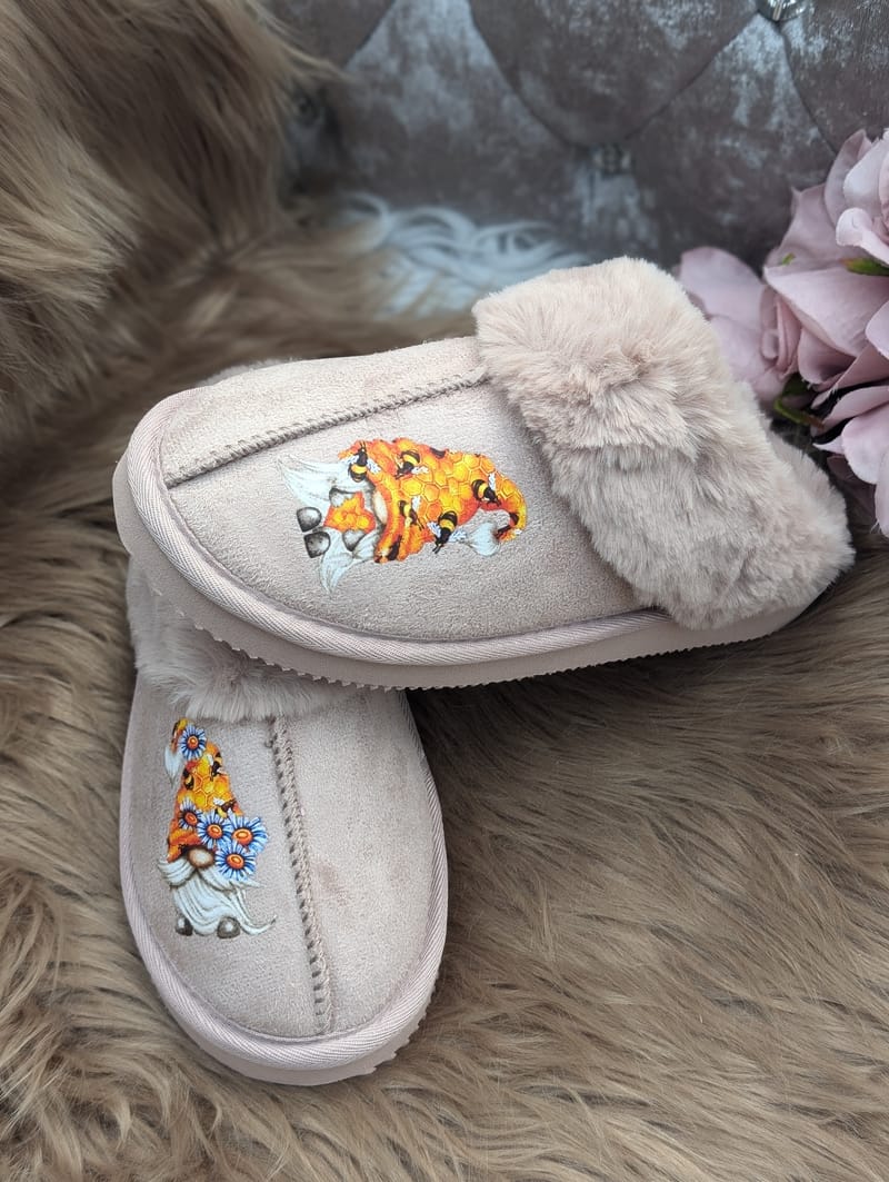 Mauve 'Daisy & Bee Gonks' Slippers
