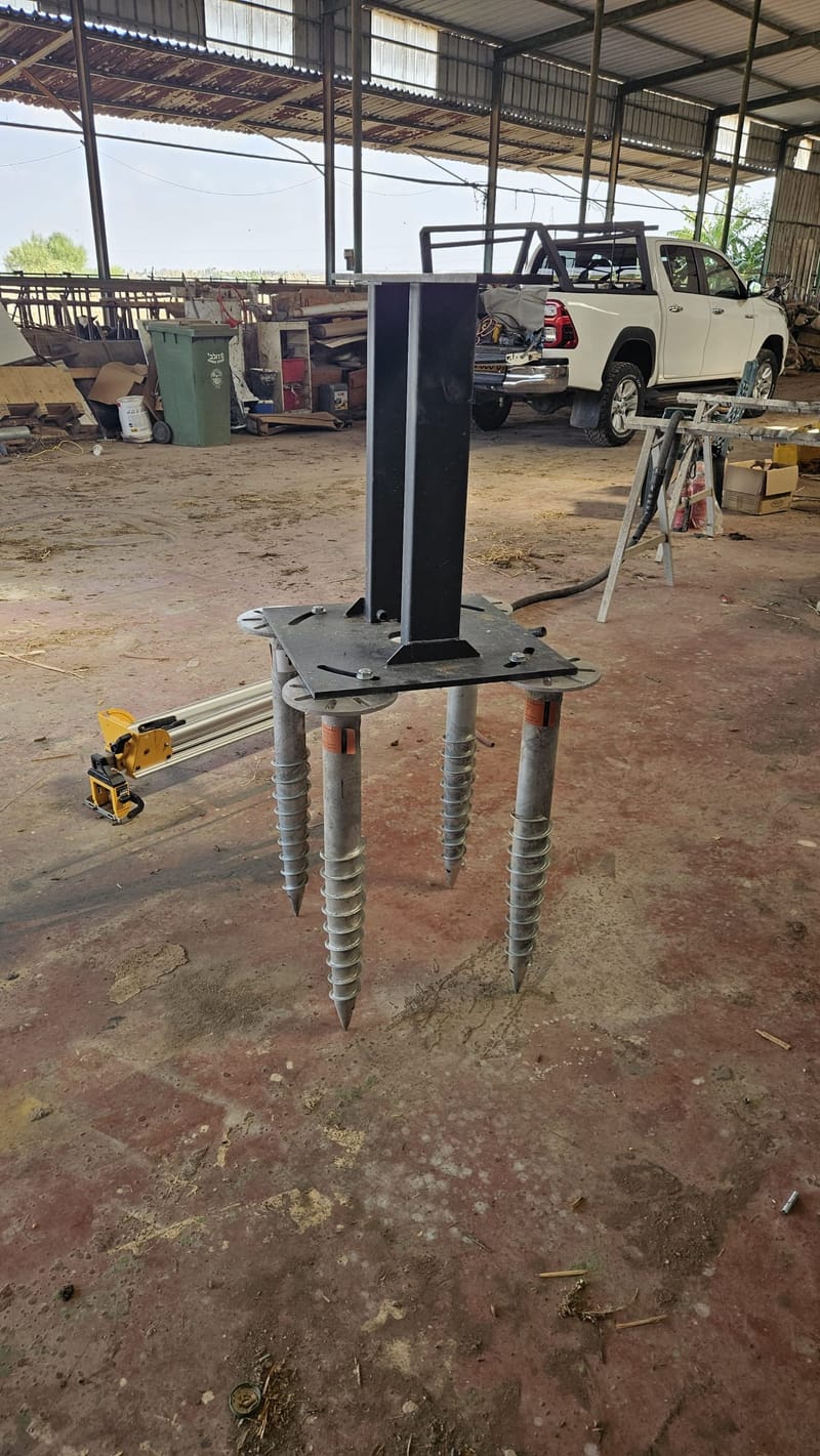 הדגמת ברגי קרקע לשילוט באי-תנועה בעיר. - ROCKBASE FOUNDATION