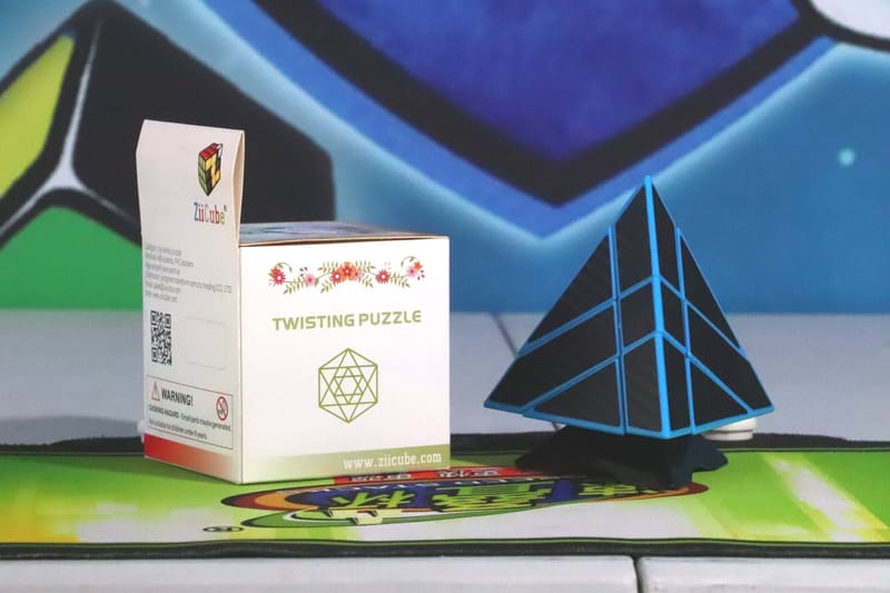 Pyraminx Ghost - UCHI Uruguay - Cubos Magicos