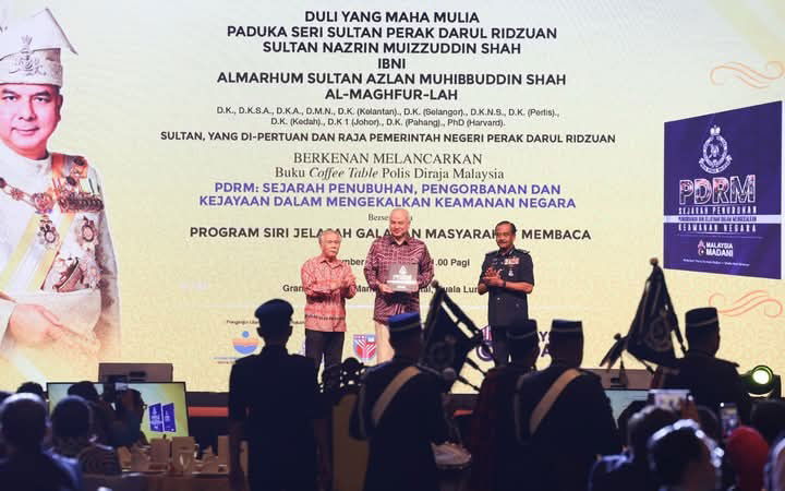 619) AKTIVITI | MAJLIS PELANCARAN BUKU COFFEE TABLE POLIS DIRAJA ...