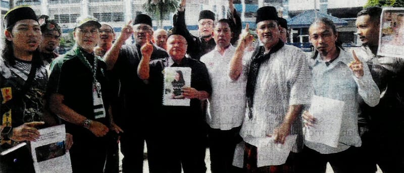 633) KDN DIGESA HARAMKAN BUKU BECOMING HANNAH - SINAR HARIAN - 28/12 ...