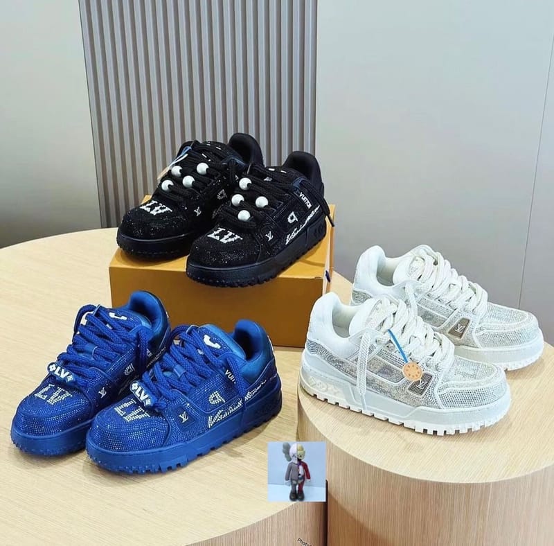 Louis Vuitton Maxi Trainer Crystal - Jeorgi Store