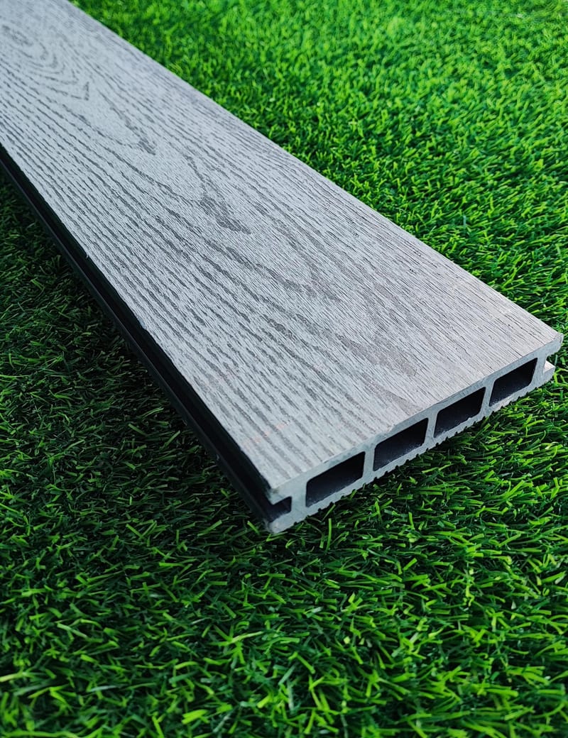 ANGULO WPC PARA DECK GRIS 4 X 5 cm X 2.9 m (WPC-0009) - FERRECENTRO MURALLA