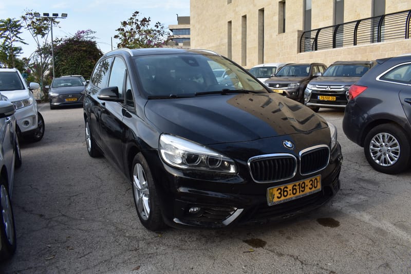 I220 Grand Tour - Omer Car