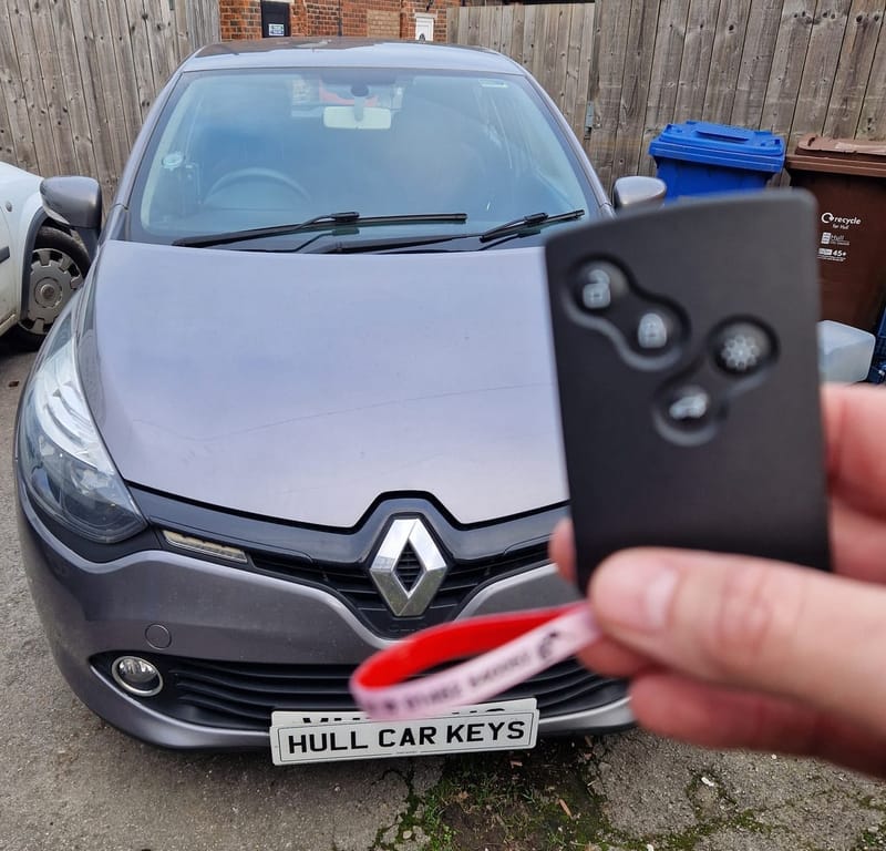 RENAULT CLIO SMART CARD - Hull Car Keys & Remotes ltd 01482 840062