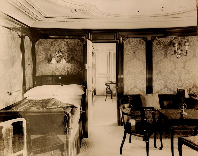 Titanic 1st class Cabin - Titanic Legacy