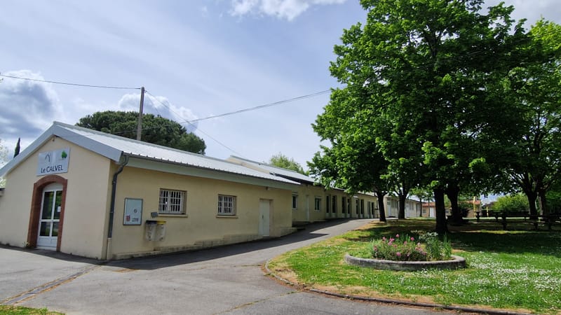 Les plans des salles, les photos et les prestations. - Le Calvel