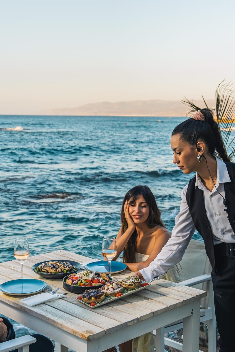 Cretan Blue Restaurant, the best dinner in Hersonissos of Crete