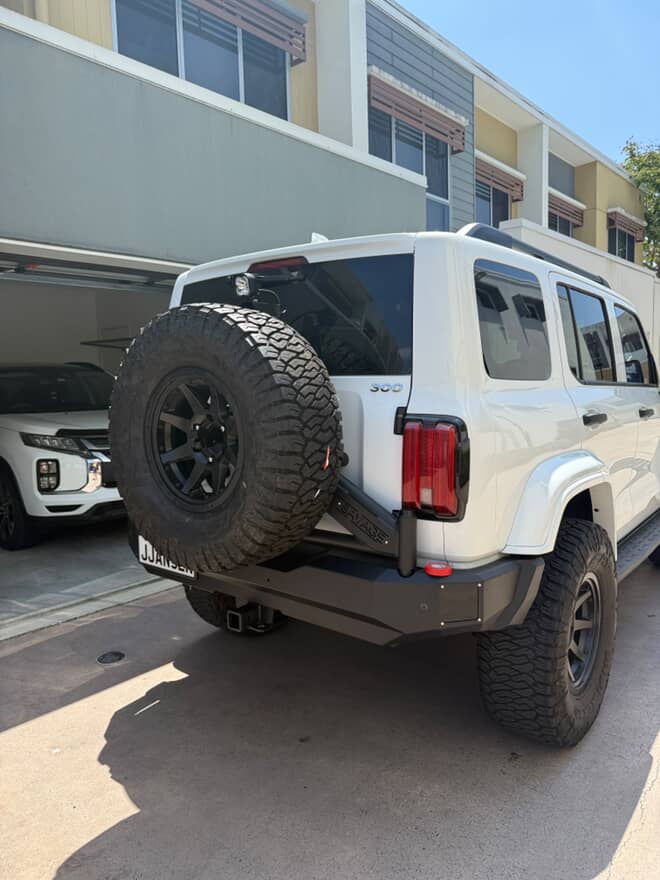 Tank 300 Rear Bar & Wheel Carrier - Topp Automotive NZ