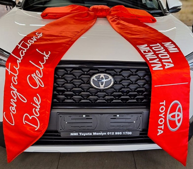 Bonnet Bows - Exclusive Car Bows & Covers