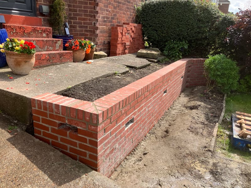 New retaining wall - LCA Builders